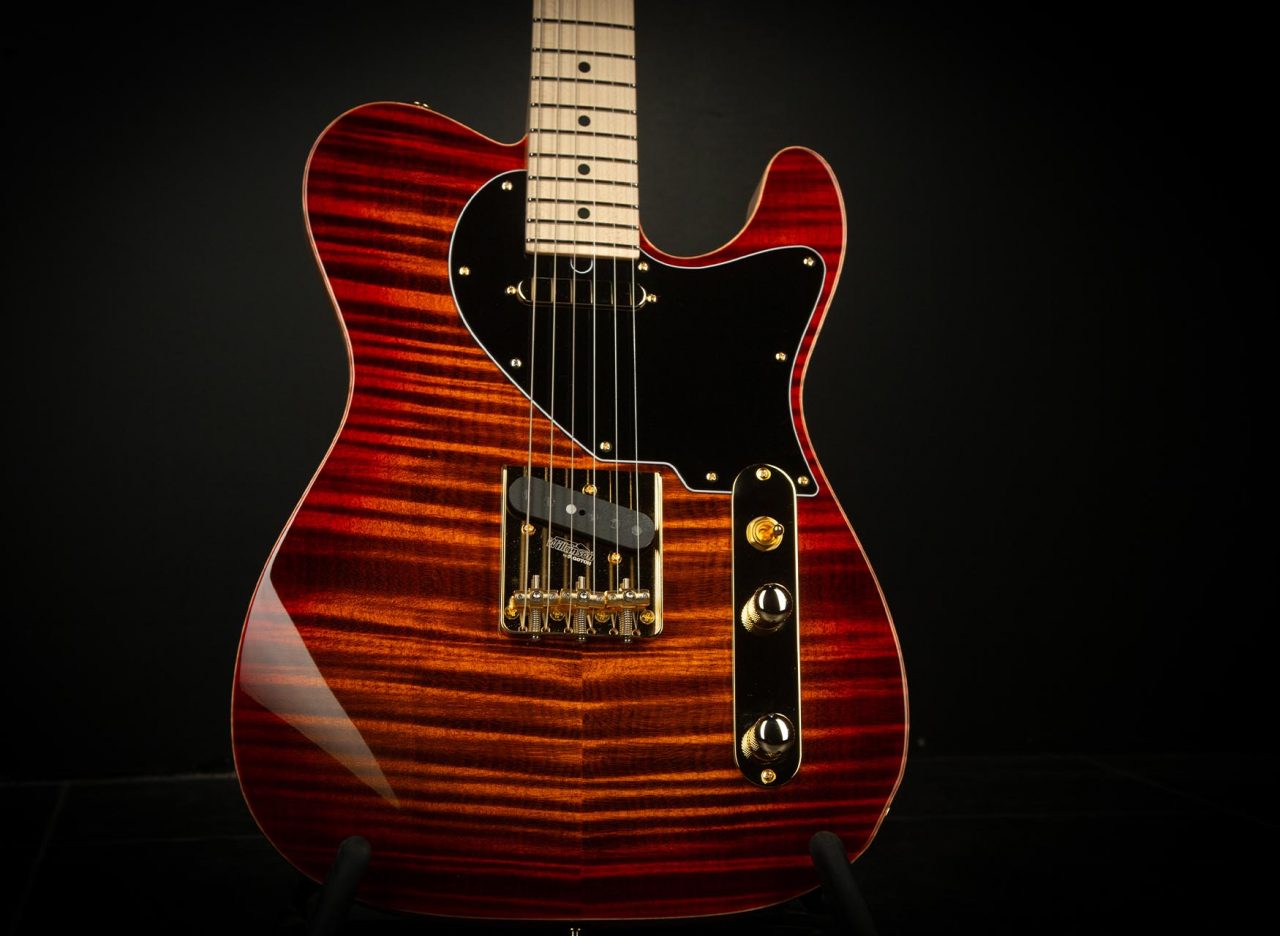 Andre Nieri Classic T | Suhr.com